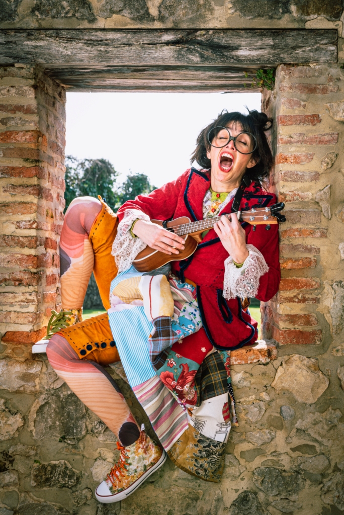 ¡Hola vecinos!: "Calista, la especialista" en Campogiro - Santander ...